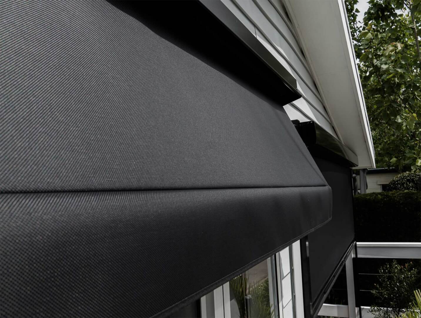 About Us - Shades of Australia